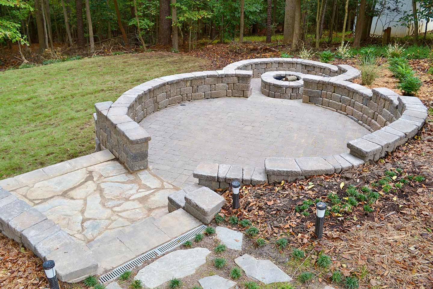 Custom Fireplaces and Fire Pits for Outdoor Living | Bellus Terra